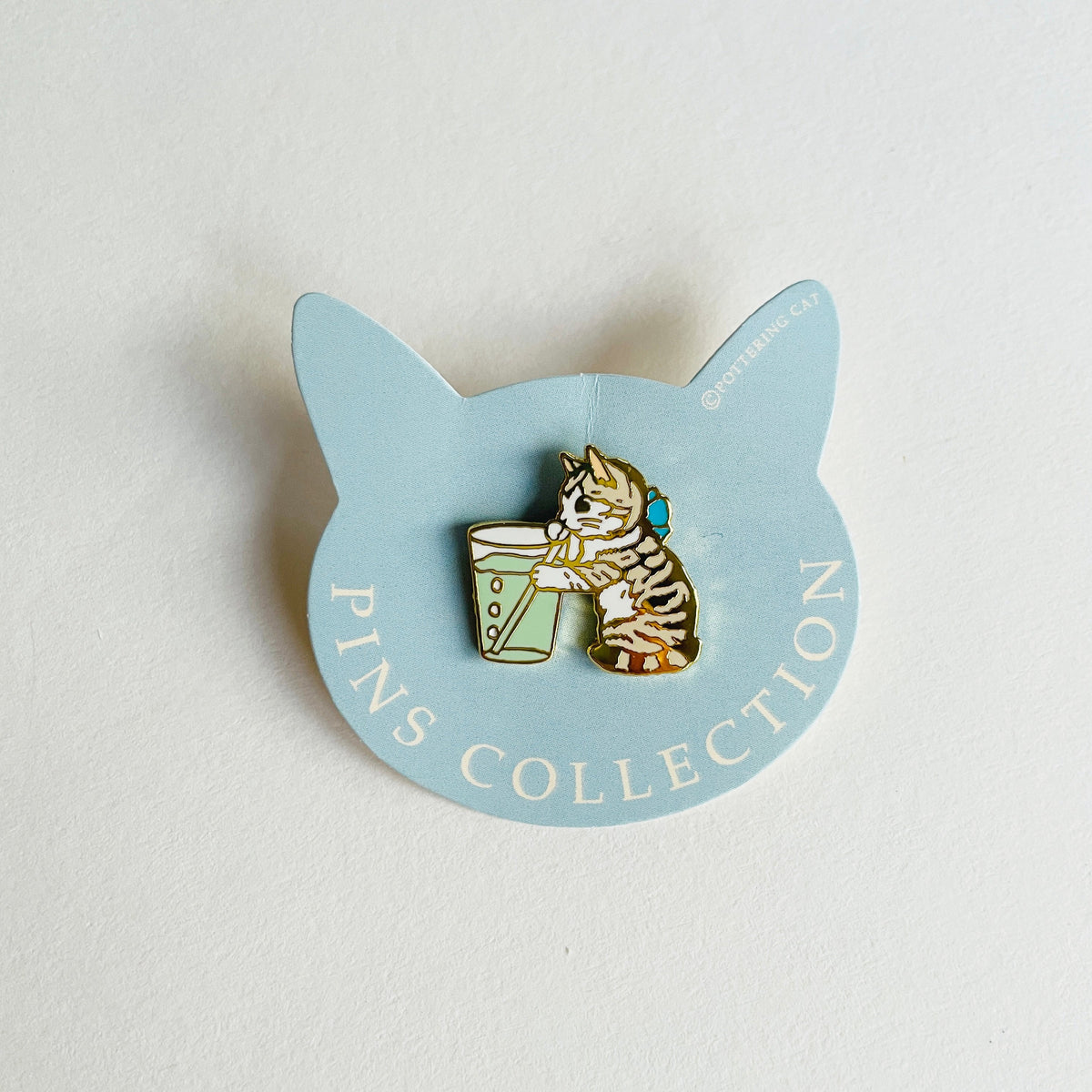 Pottering Cat Enamel Pin - Drink Bubbles – niconeco zakkaya