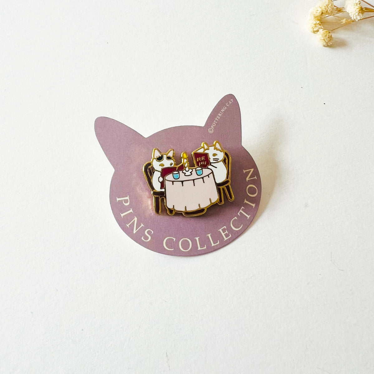 Pottering Cat Enamel Pin - Candlelight Dinner – niconeco zakkaya