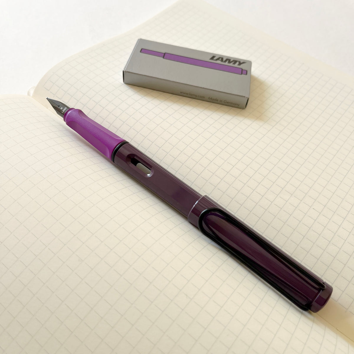 Lamy Safari Fountain Pen - Violet Blackberry – niconeco zakkaya